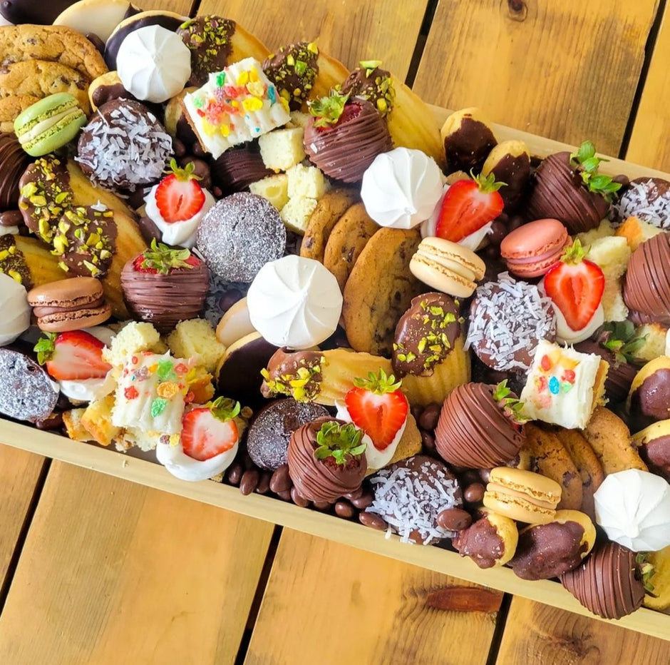 Gourmet Graze Boards | Charcuterie, Fruit & Dessert – Graze Box